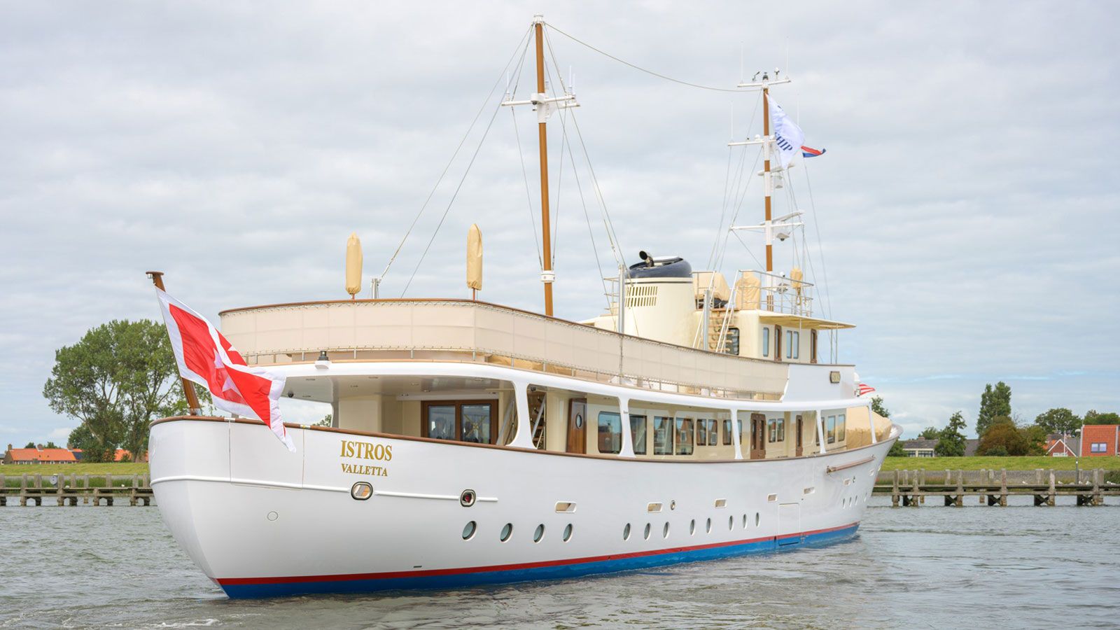 Feadship Completes Restoration on 1954 Yacht Istros